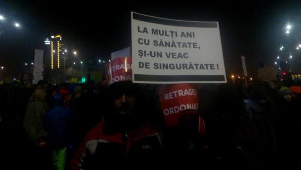 Alte mesaje tari de la proteste (vineri) • Adrian Georgescu